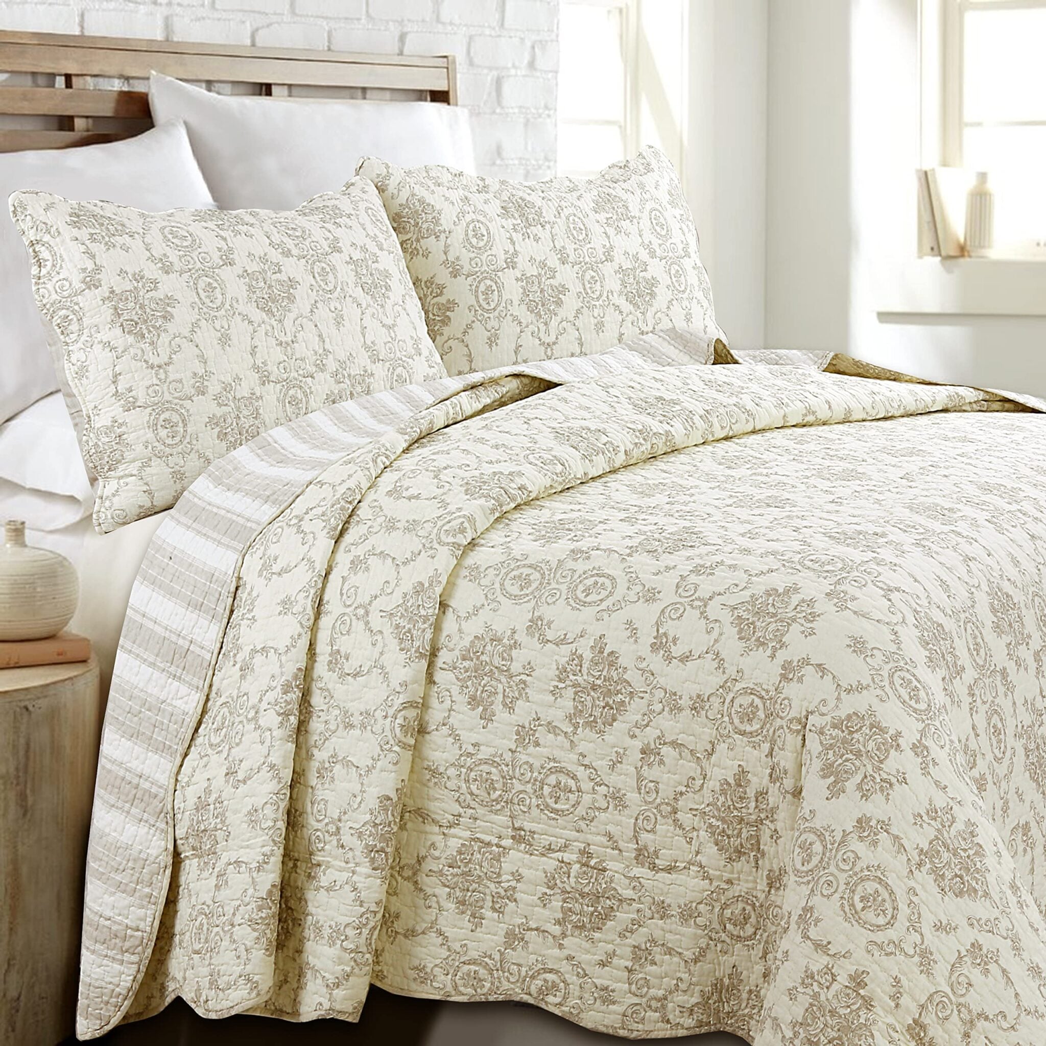 15 French Country Bedding Ideas from Amazon - homesweetsierrah.com